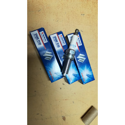 Suzuki Baleno 2016- gyári, eredeti, Laser Iridium gyújtógyertya , Made ...