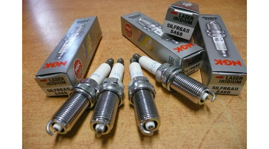 NGK SILFR6A11 gyári gyertya, Swift 2010-, SX4, S-Cross, Vitara 2015-, Made in Japan ...