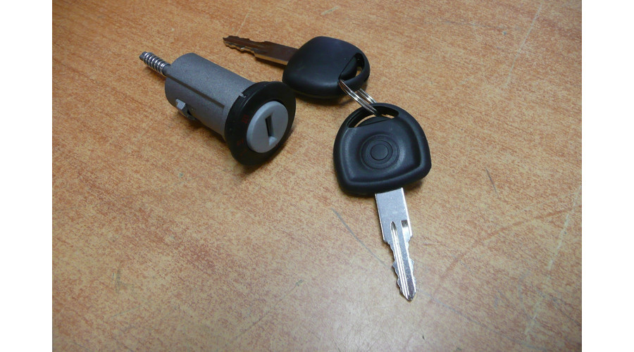 gyújtás kapcsoló zárbetét betét Ignis, Wagon-r ( utgy. 2db kulccsal ...